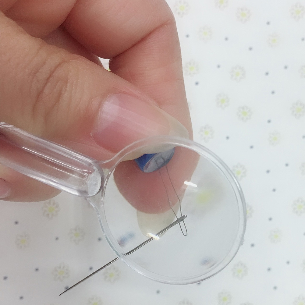 OLD PEOPLE QUICK Magnifying Needle Threader With Magnifier Transparent ...